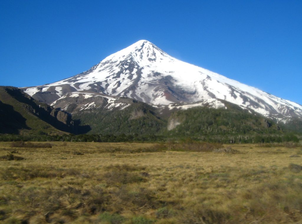 Volcano Lanin Ski Ascent (August to December) - AndesMountainGuides